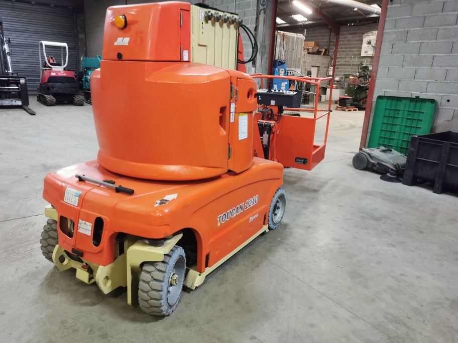 JLG TOUCAN 1210